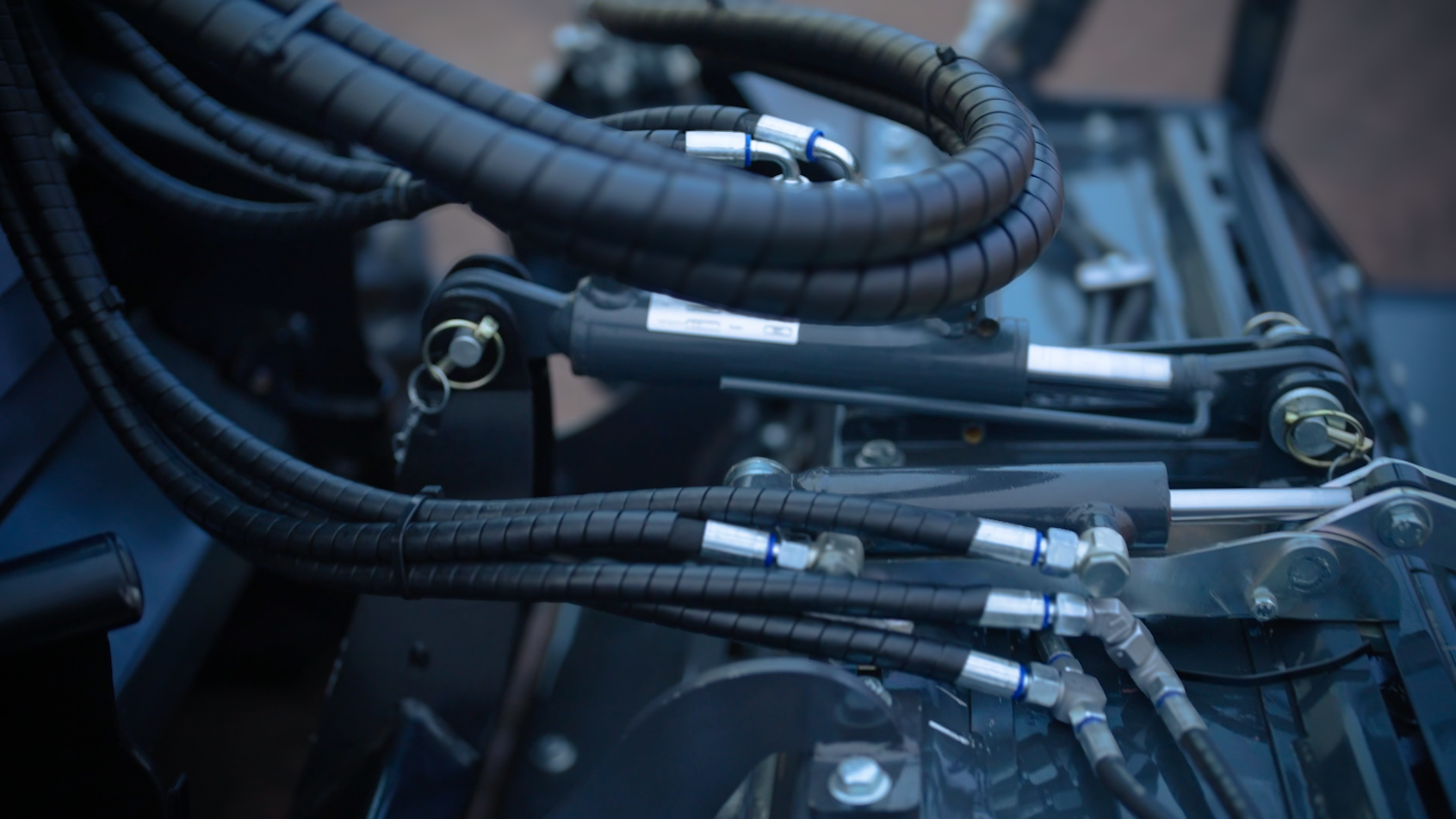 Raptor 100: Remote-controlled carrier vehicle - Prinoth