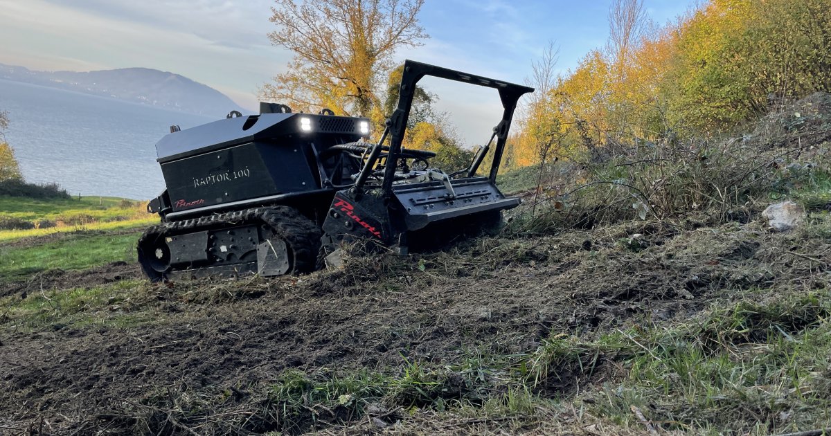 Remote-controlled vehicle Raptor 100 - Prinoth