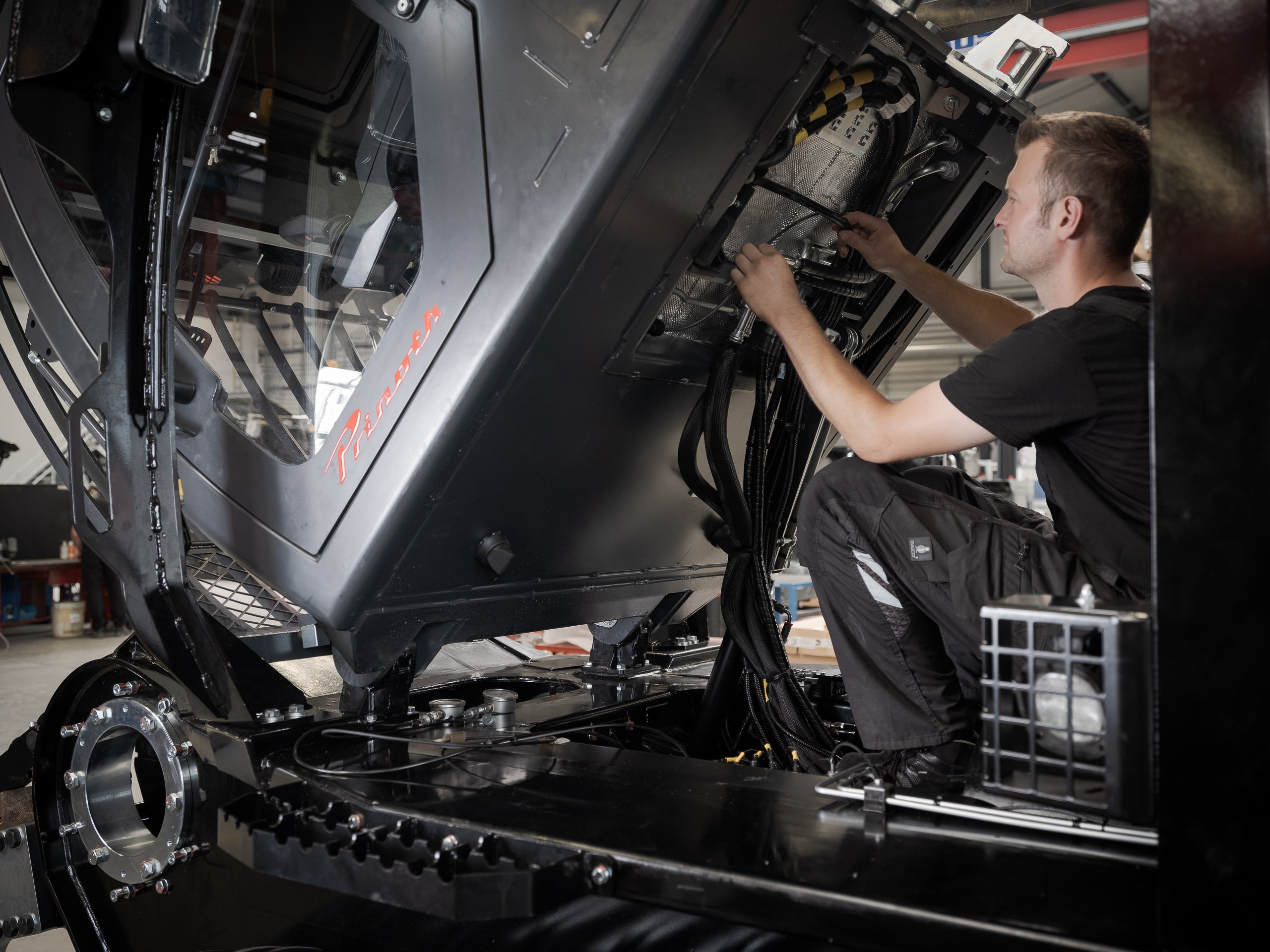 Prinoth forestry mulchers and carrier vehicles - Prinoth